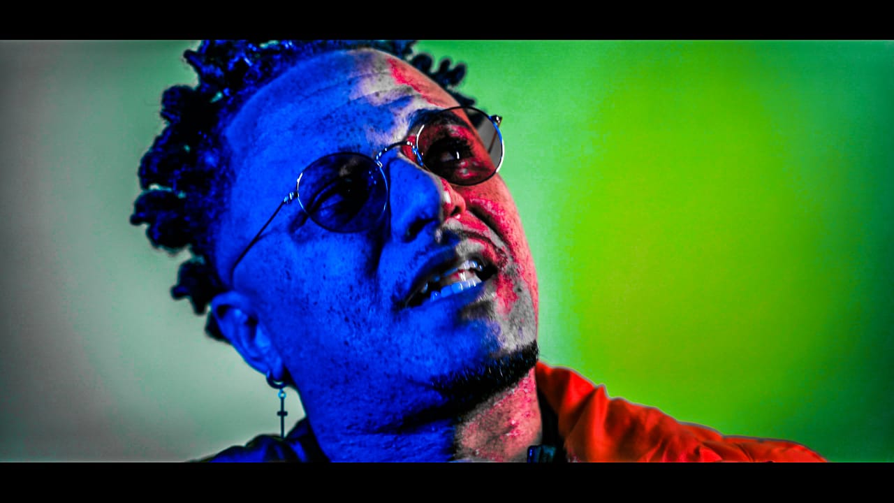 Rapper Negro Rudhy lança clipe “Você Hey é” contando sua tragetória no ...