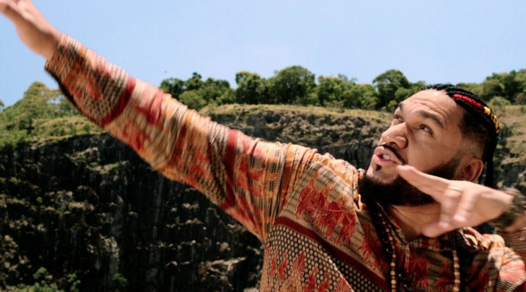 Pregador Luo lança videoclipe “Derrubando Muralhas” – Portal RAP NACIONAL